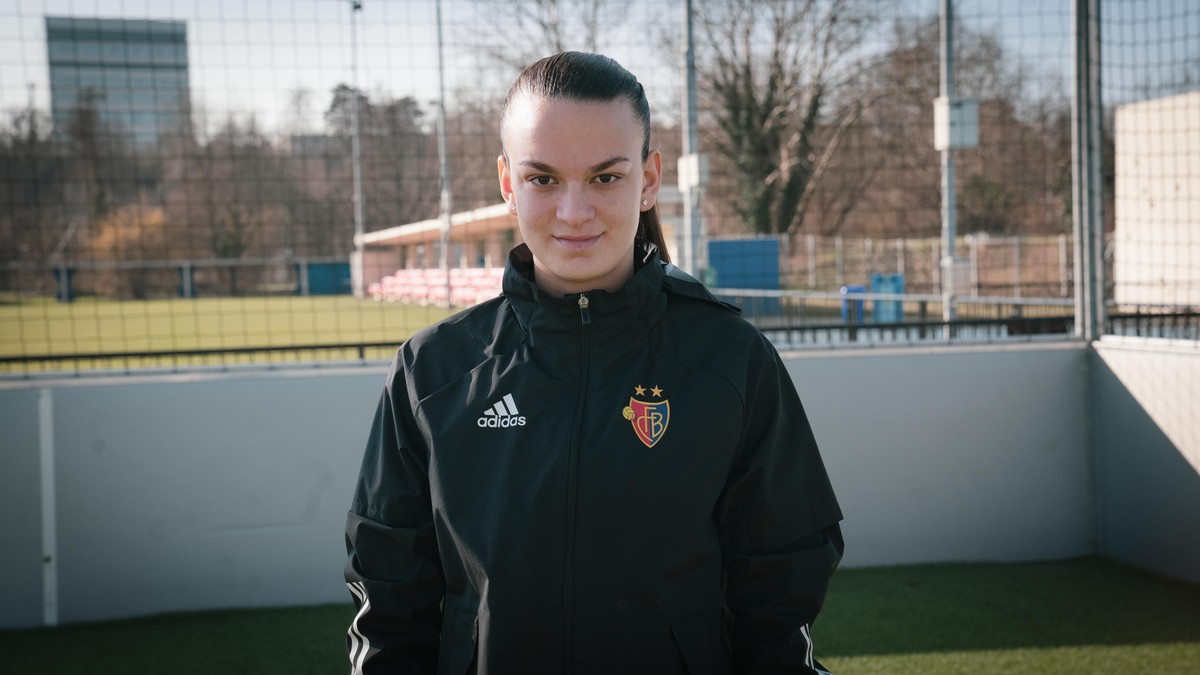 Talent du FCB, Riola Xhemaili imite un champion du monde et vise haut