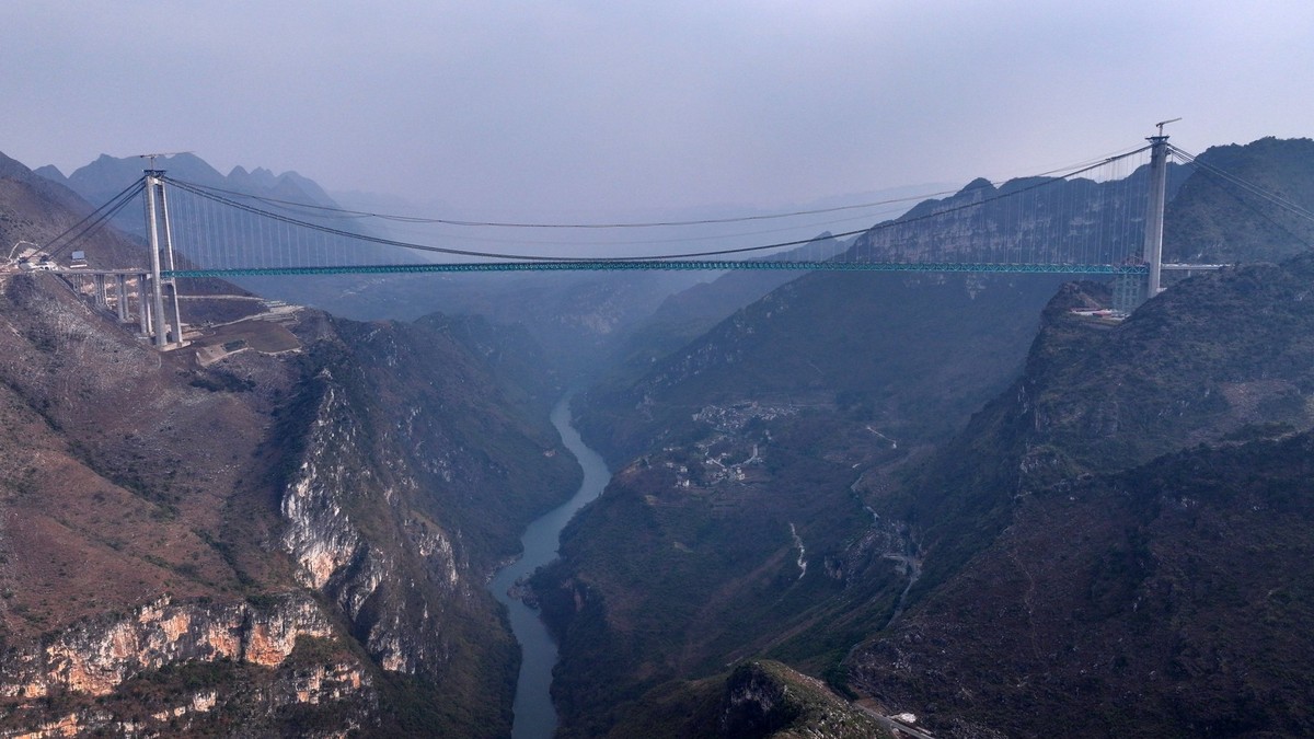 Le pont le plus haut du monde est en Chine