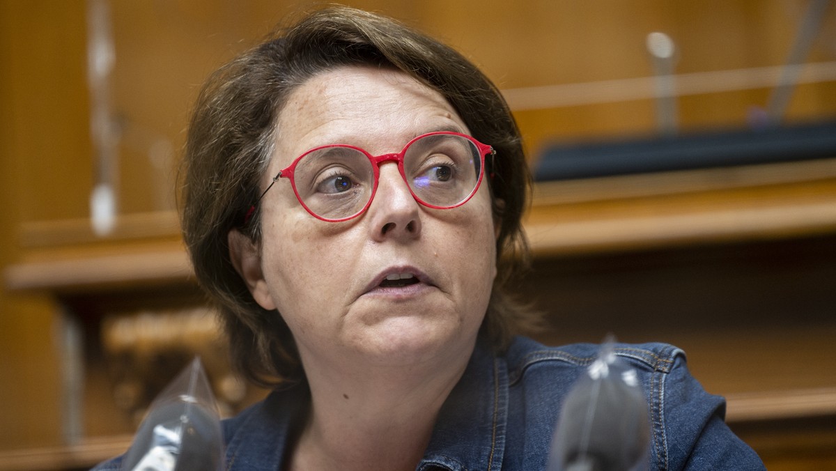 Ada Marra, figure socialiste, arrête