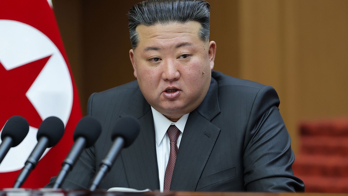 Kim Jong Un prétend avoir plus que doublé ses forces nucléaires