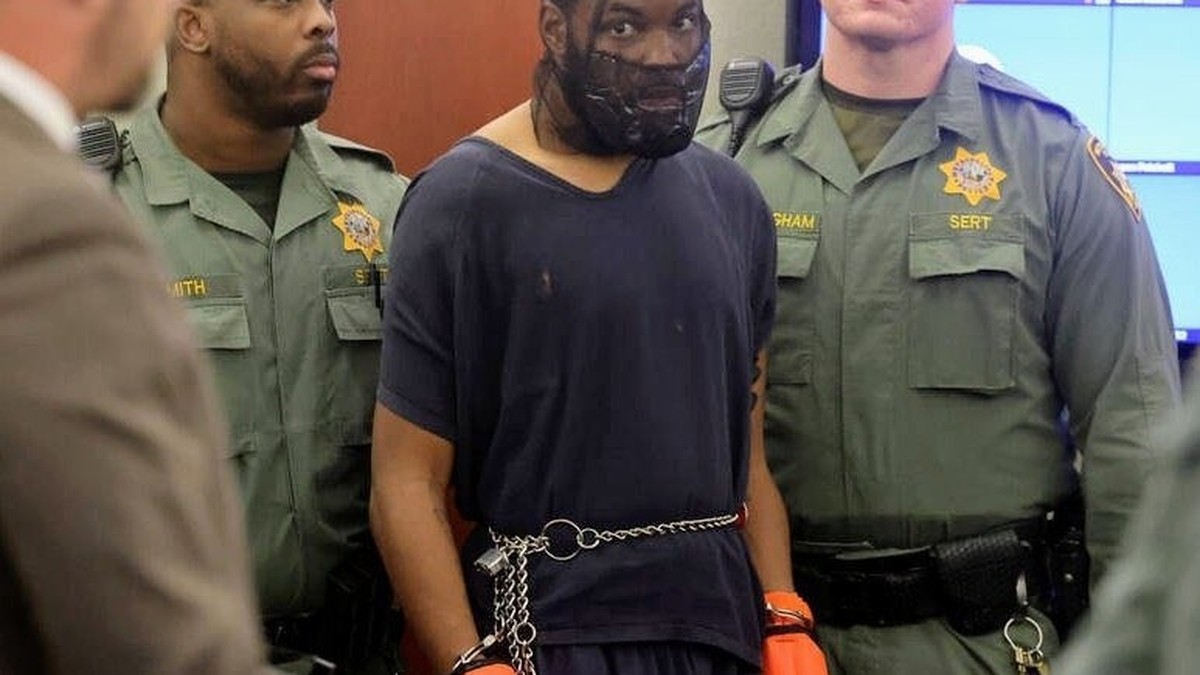 Deobra Redden a dû comparaître avec un masque