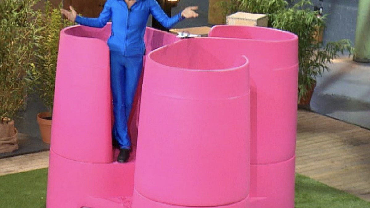 Lapee: Gina Périer a inventé l'urinoir pour femmes