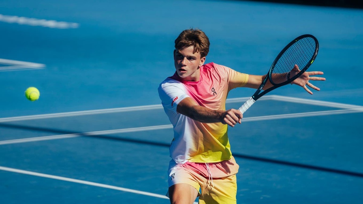 La marque «On» de Federer mise sur l'espoir suisse Henry Bernet