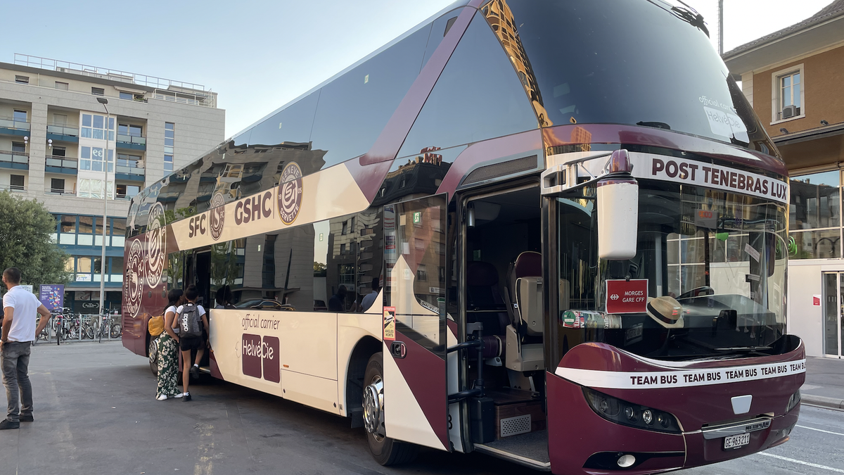 Les CFF font voyager les Vaudois dans le car de Genève-Servette