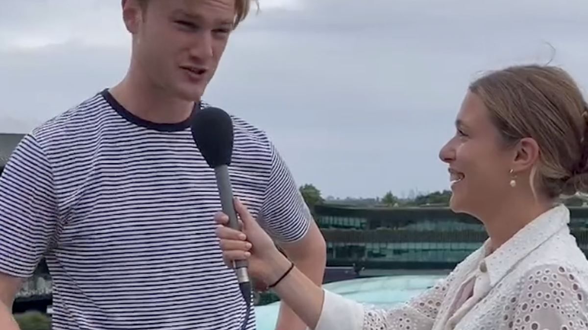 Tennis: Josh Berry imite Federer et les stars du tennis