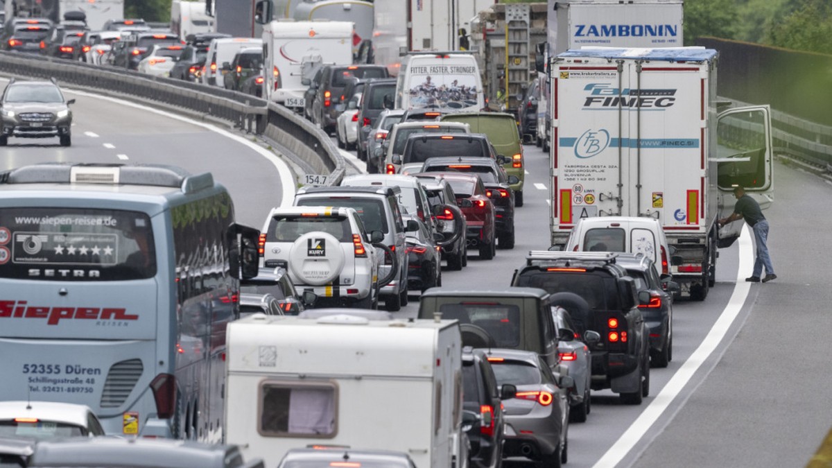 Le tunnel du Gothard a déjà un bouchon de 9km