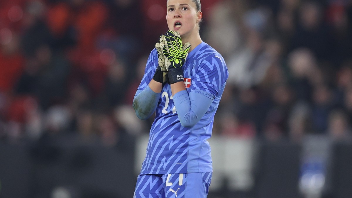 Nati féminine: la gardienne Elvira Herzog inquiète