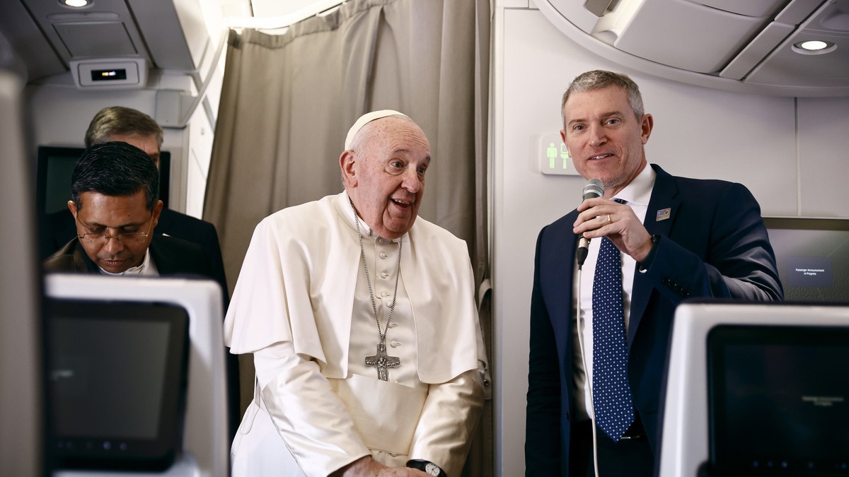 Le Pape François envoie un télégramme à Jinping depuis l'avion