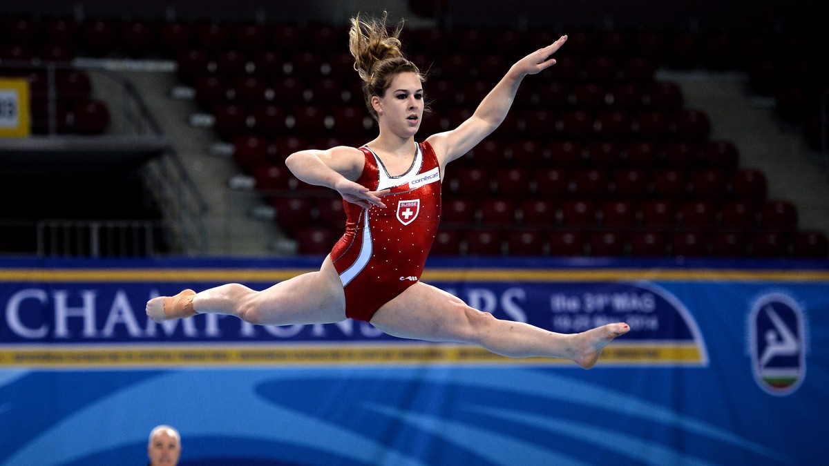 Steingruber am Sprung, am Boden am Balken und mit dem Team im Final