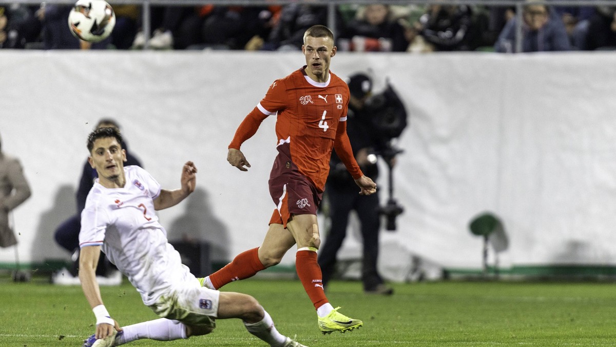 Miro Muheim ist für Murat Yakin der beste Mann beim 3:1 gegen Luxemburg