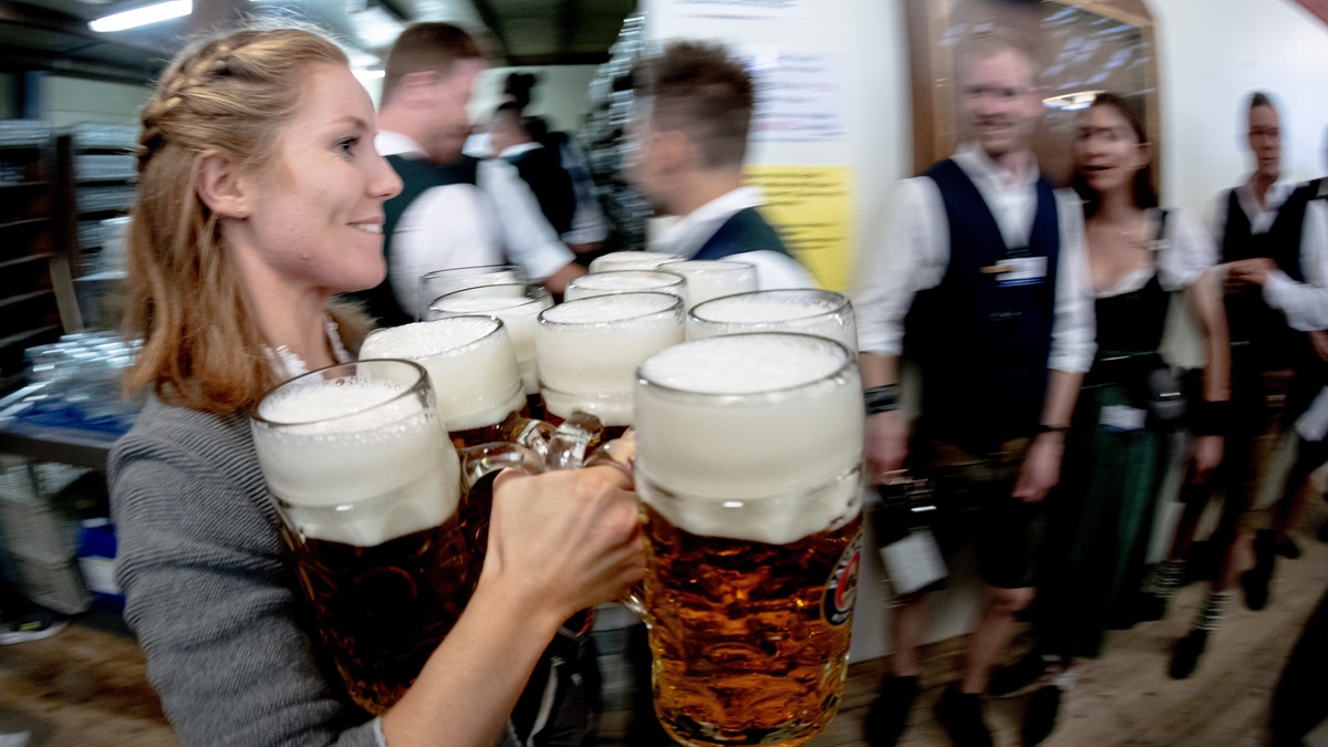 Münchner Oktoberfest mit «Feeling wie früher» – inklusive «Bierleichen»