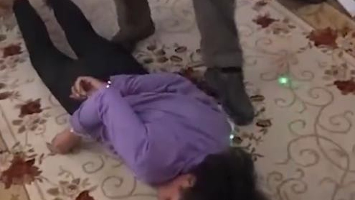 Anschlag in Istanbul – Video zeigt Festnahme der Verdächtigen Anschlag in Istanbul – Video zeigt Festnahme der Verdächtigen
