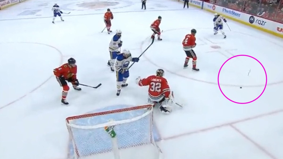 Dieses kuriose Tor von Thompson entscheidet ein spektakuläres NHL-Spiel