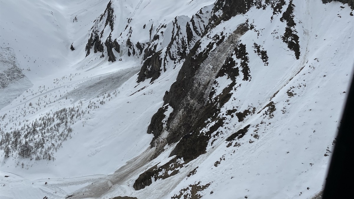 Lawine reisst im Val Musauna zwei Personen mit – Frau stirbt Lawine reisst im Val Musauna zwei Personen mit – Frau stirbt