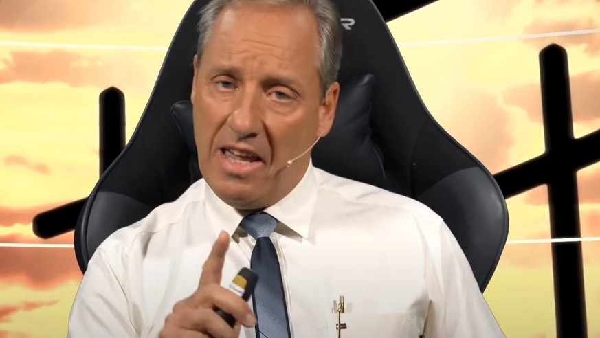 Video enttarnt den Sektenboss Ivo Sasek, der von einer Diktatur träumt