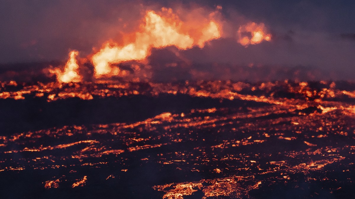 Vulkanausbruch auf Island: Nach Erdbeben sprudelt wieder Lava