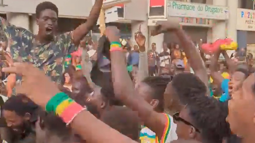 Party in Dakar: Senegal feiert den Einzug ins Achtelfinale