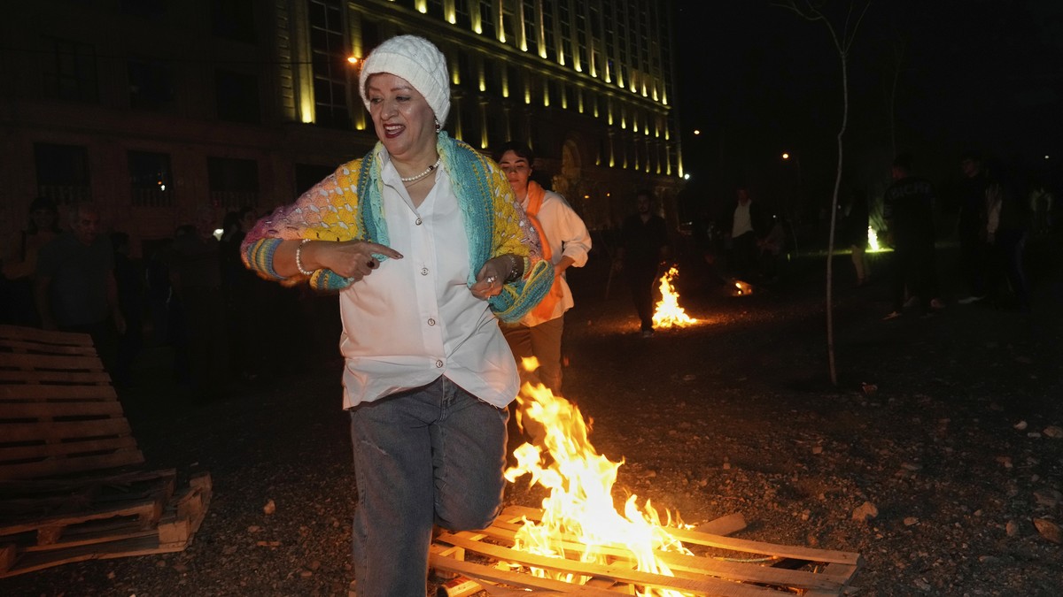 Nouruz: Millionen Menschen feiern persisches Neujahrsfest