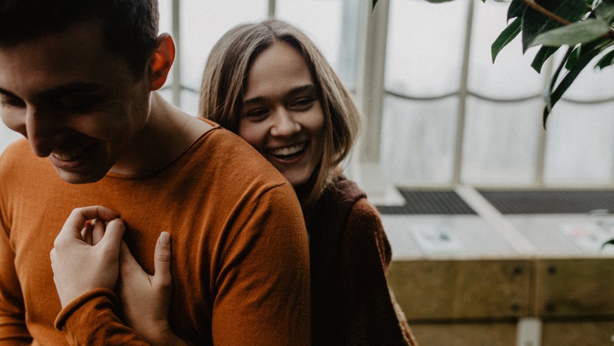 Pärchenfotos müssen nicht kitschig sein – diese Fotografen fangen die ...