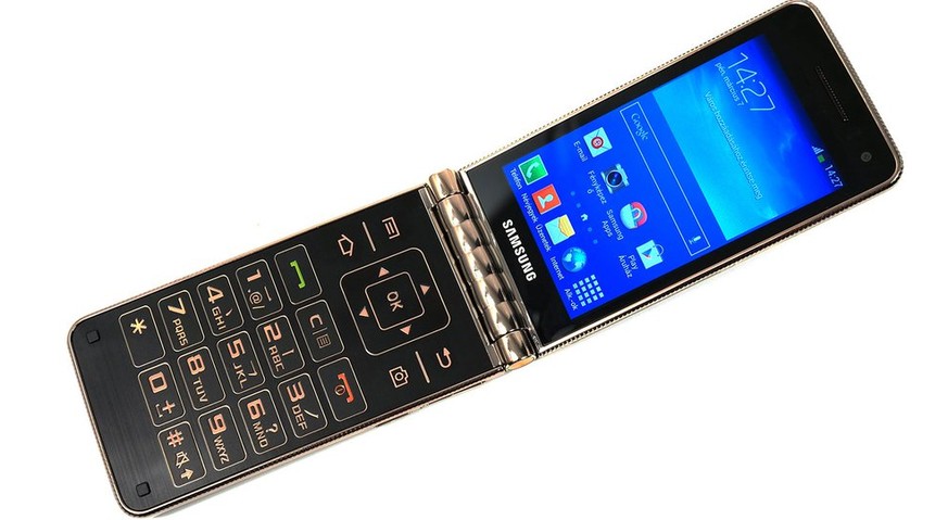 Samsung bringt das Smartphone, das sich Retro-Fans seit 10 Jahren ...