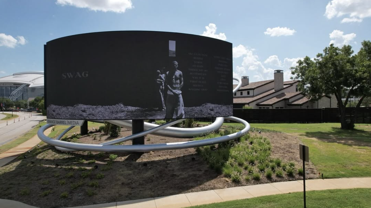 Xmalay.porn the meeting spot is usually in a decent flat or