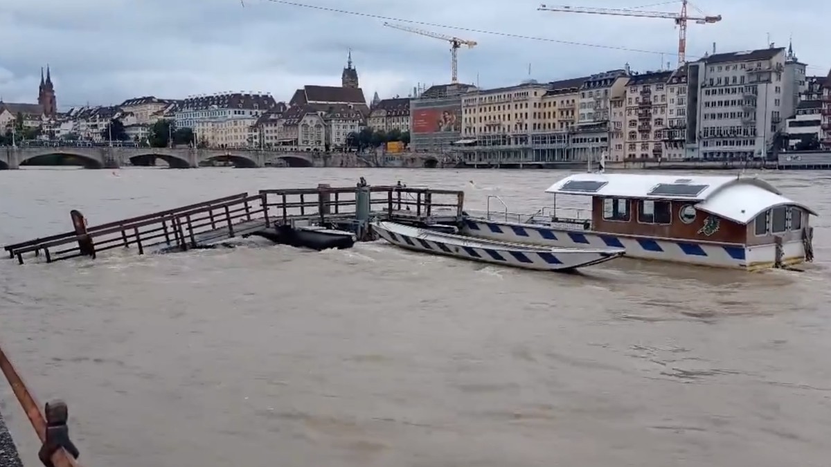Hochwasserlage in der Schweiz: Heftiger Regen lässt Pegel steigen