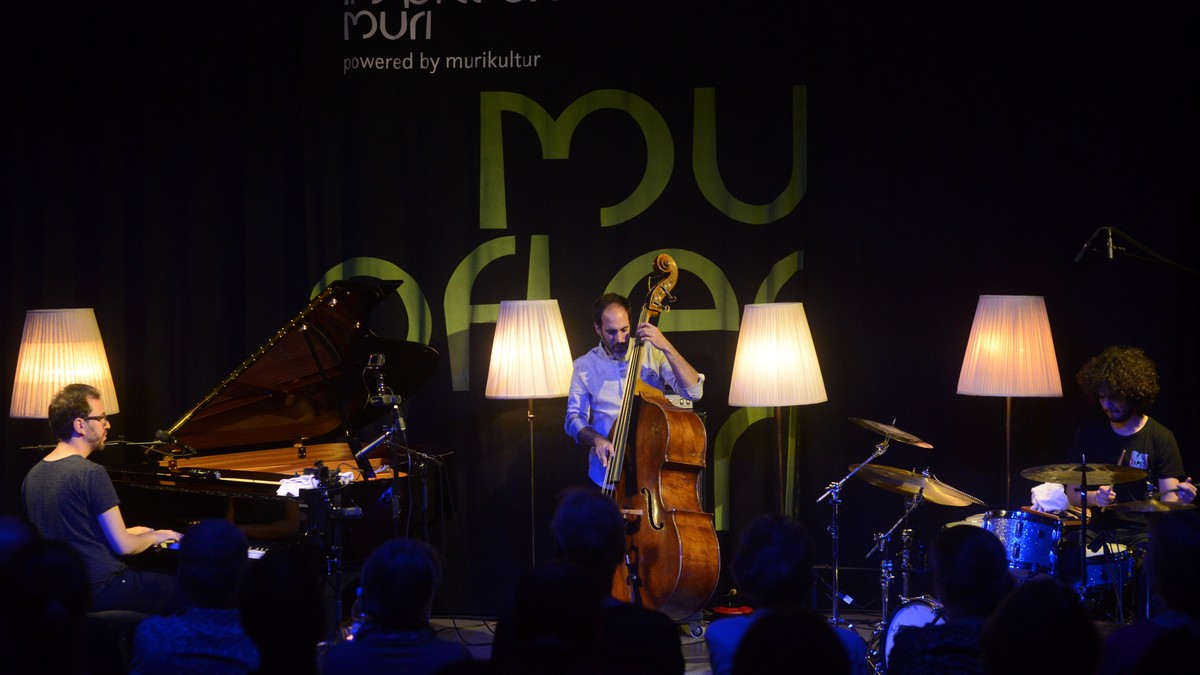 Omer Klein Trio bei Musig im Pflegidach: Im Dialog mit der Musik
