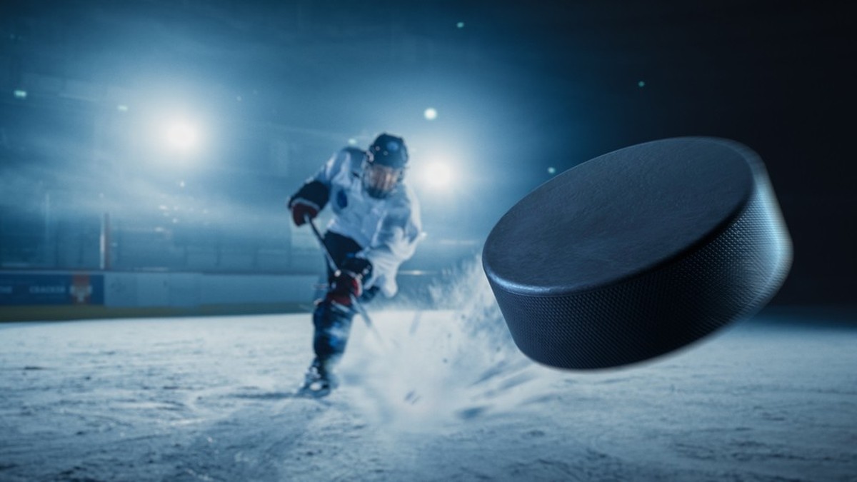 Was ein Frozen Puck ist, der im Schweizer Eishockey Vorschrift ist