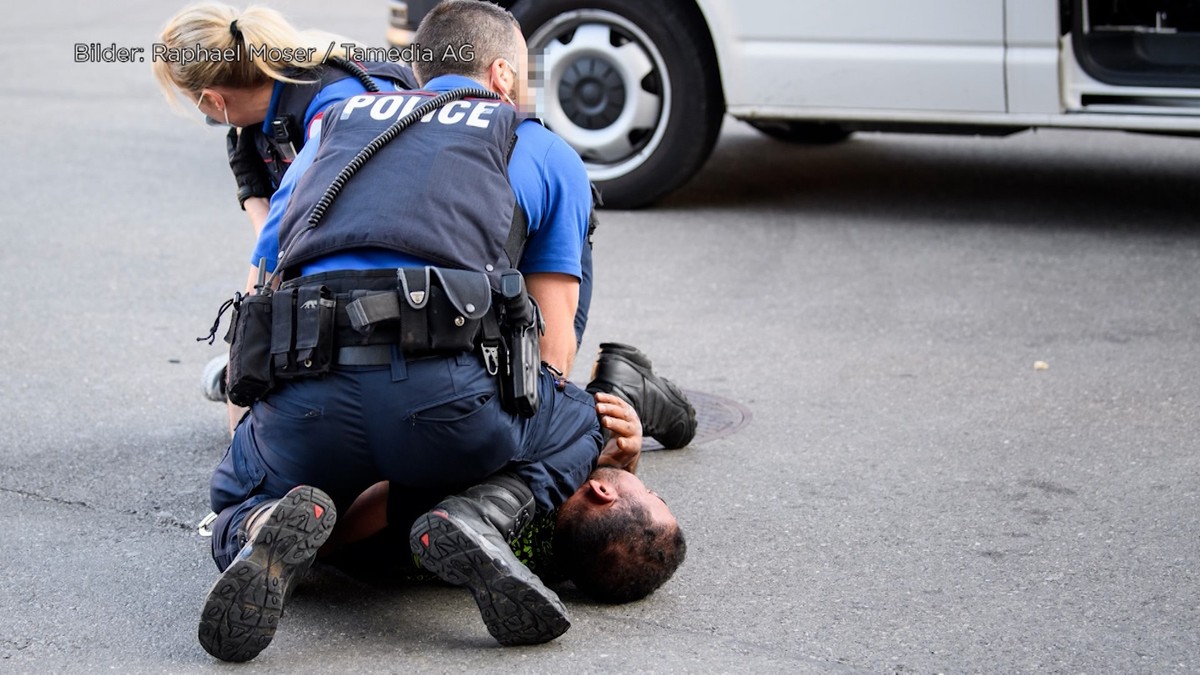 «Definitiv lätz»: Angeklagter Polizist bestreitet Vorwürfe von ...