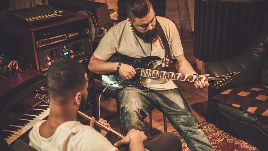 Songs, die noch keiner gehört; Videos, die noch keiner gesehen