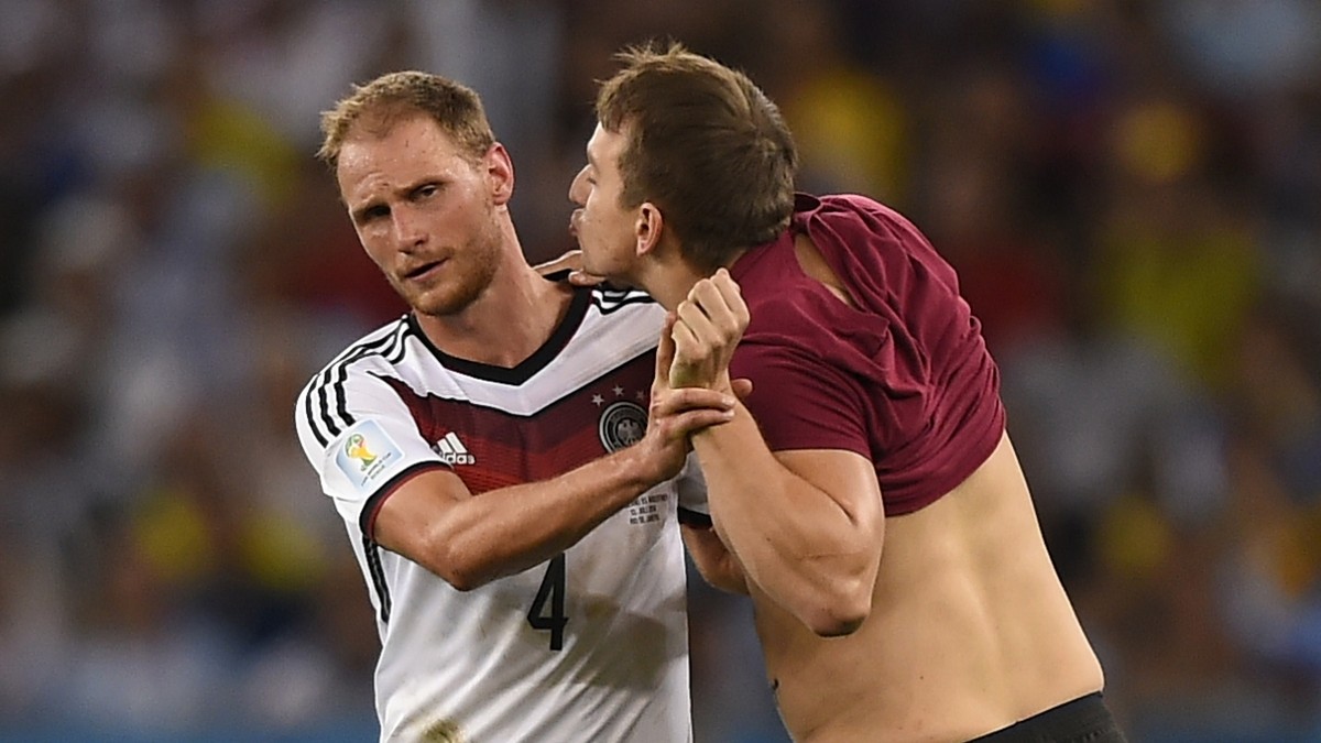 Der Flitzer vom WM-Final ist berühmt für seine «Spässchen» und hat ...