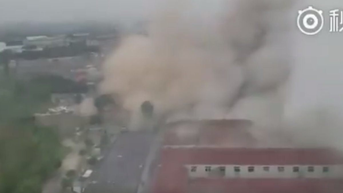 Schwere Explosion erschüttert chinesische Stadt Ningbo + Mindestens 30 ...