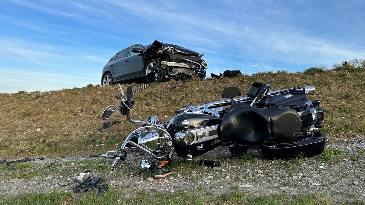 Motorradfahrer bei Kollision in Hallwil AG schwer verletzt