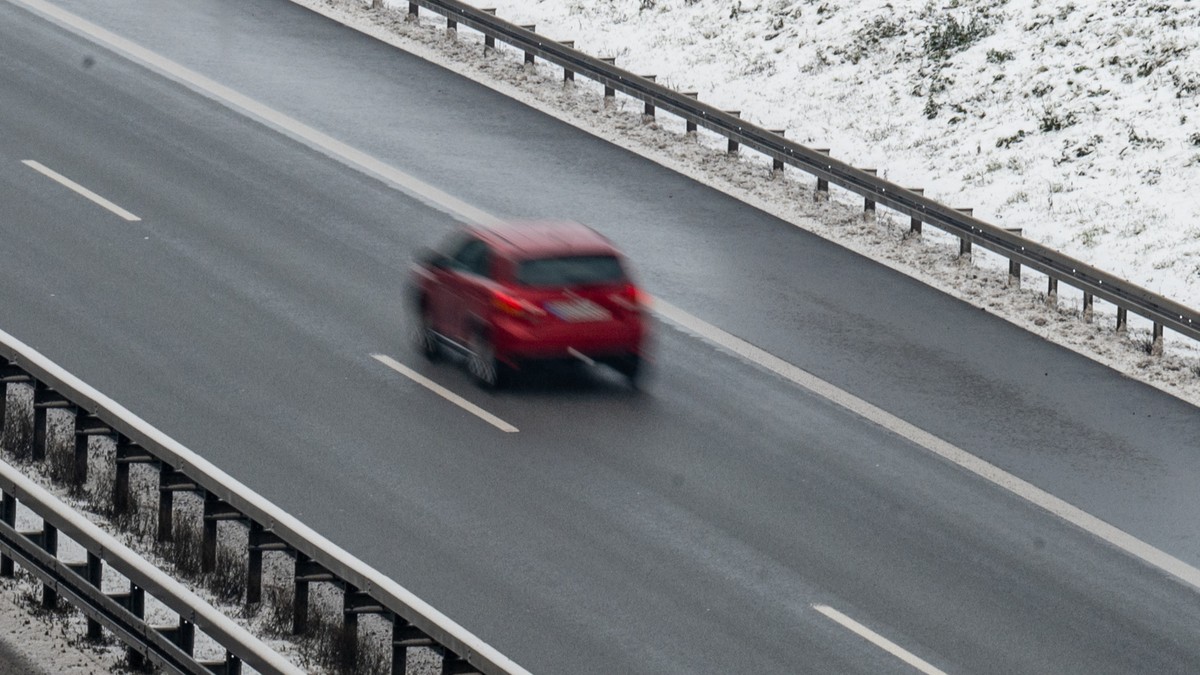 Wetter Schweiz: Vorsicht auf der Strasse – Warnungen vor Glatteis Wetter Schweiz: Vorsicht auf der Strasse – Warnungen vor Glatteis