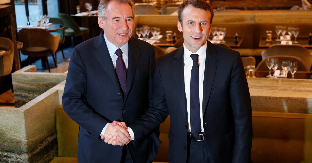 Präsidentschaftswahl: Macron und Bayrou besiegeln Bündnis