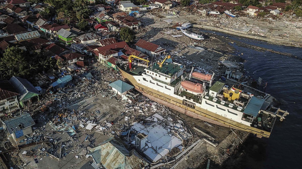 Tsunami-Katastrophe in Indonesien: über 1200 Tote