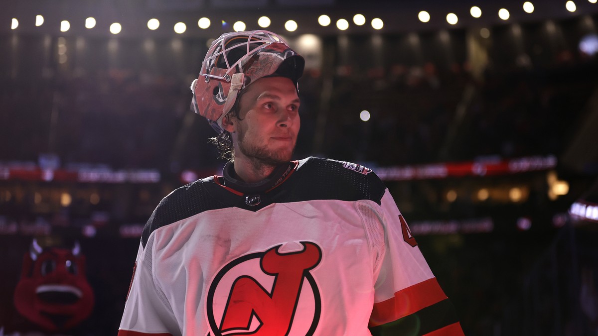 NHL: Devils-Goalie Akira Schmid und das Leben auf gepackten Koffern