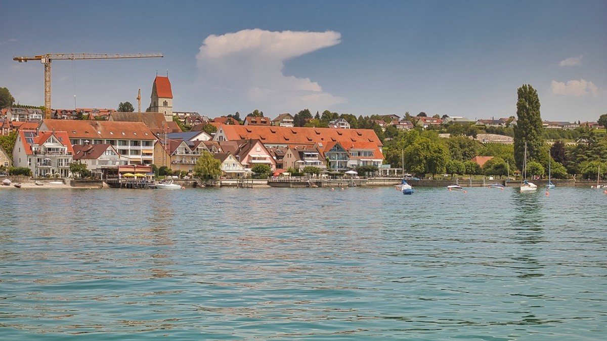 Unfall auf Schlauchboot auf Bodensee: Frau wird von Stock durchbohrt Unfall auf Schlauchboot auf Bodensee: Frau wird von Stock durchbohrt