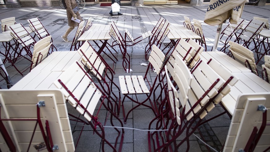 Covid-19: Restaurant-Schliessung muss beurteilt werden