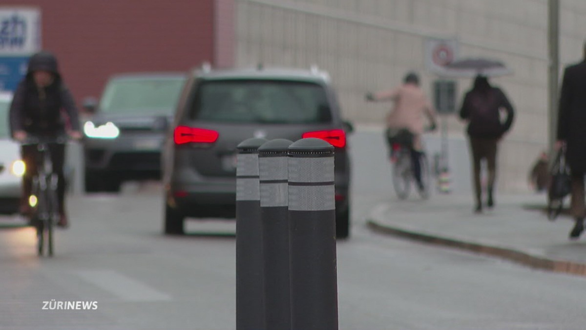 Velofahrer schimpfen über gefährliche Poller in Winterthur