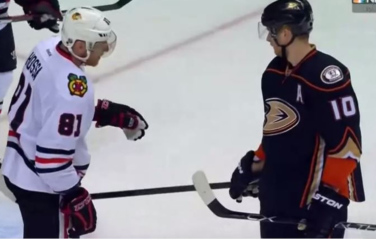 Der Antipath des Tages: Corey Perry klaut seinem Gegner mit viel Geduld ...