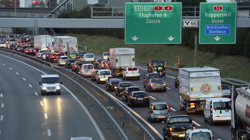 Verkehr Schweiz: A1 ist wieder voll wie vor Corona, ÖV füllt sich nur ...