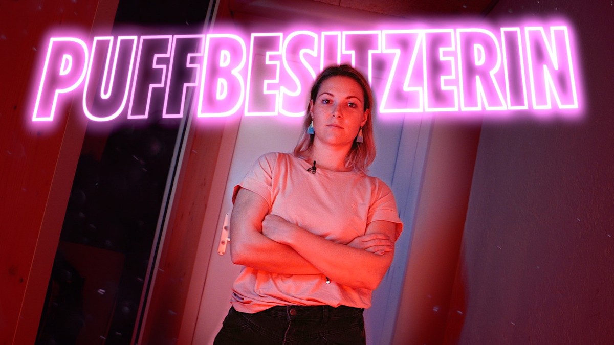 Lara zeigt ihr Puff – ihrem Freund wird das nicht gefallen 😅