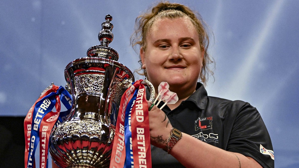 Dartspielerin Beau Greaves glaubt: Frauen werden Männer nie schlagen