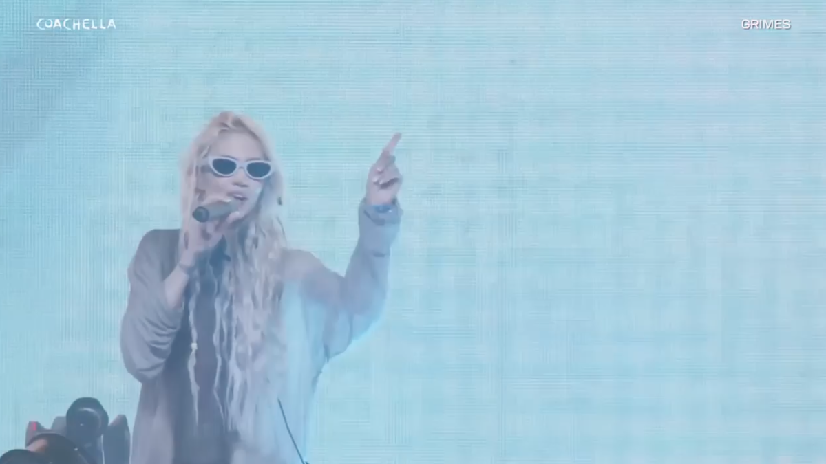 Grimes Coachella Fail: A Spectacular Show Turns Hilariously Awkward ...