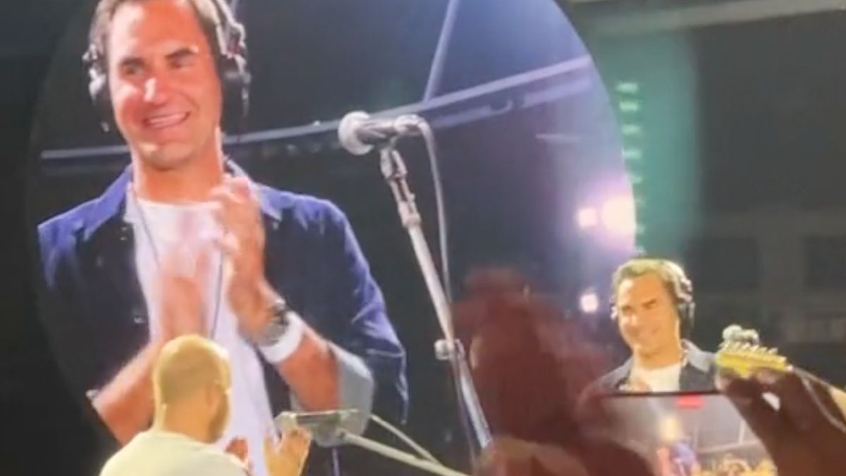 Roger Federer steht mit Coldplay im Letzigrund auf der Bühne
