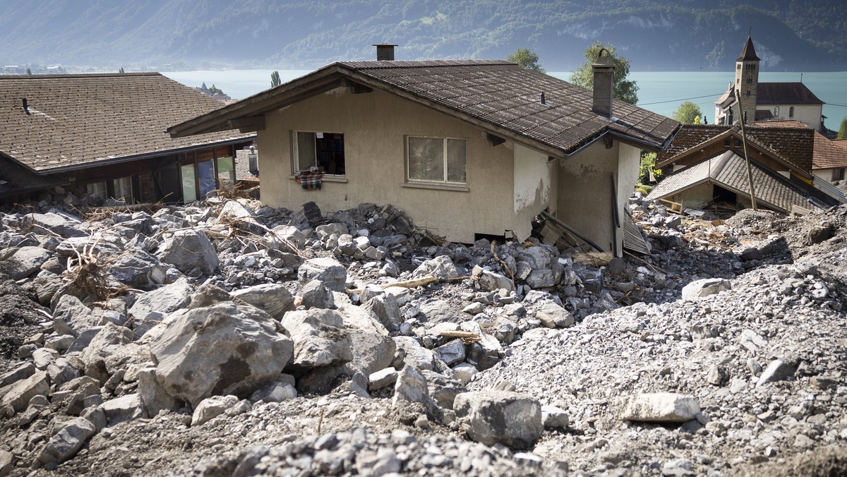 Evakuierte von Brienz BE dürfen für 15 Minuten in ihre Häuser