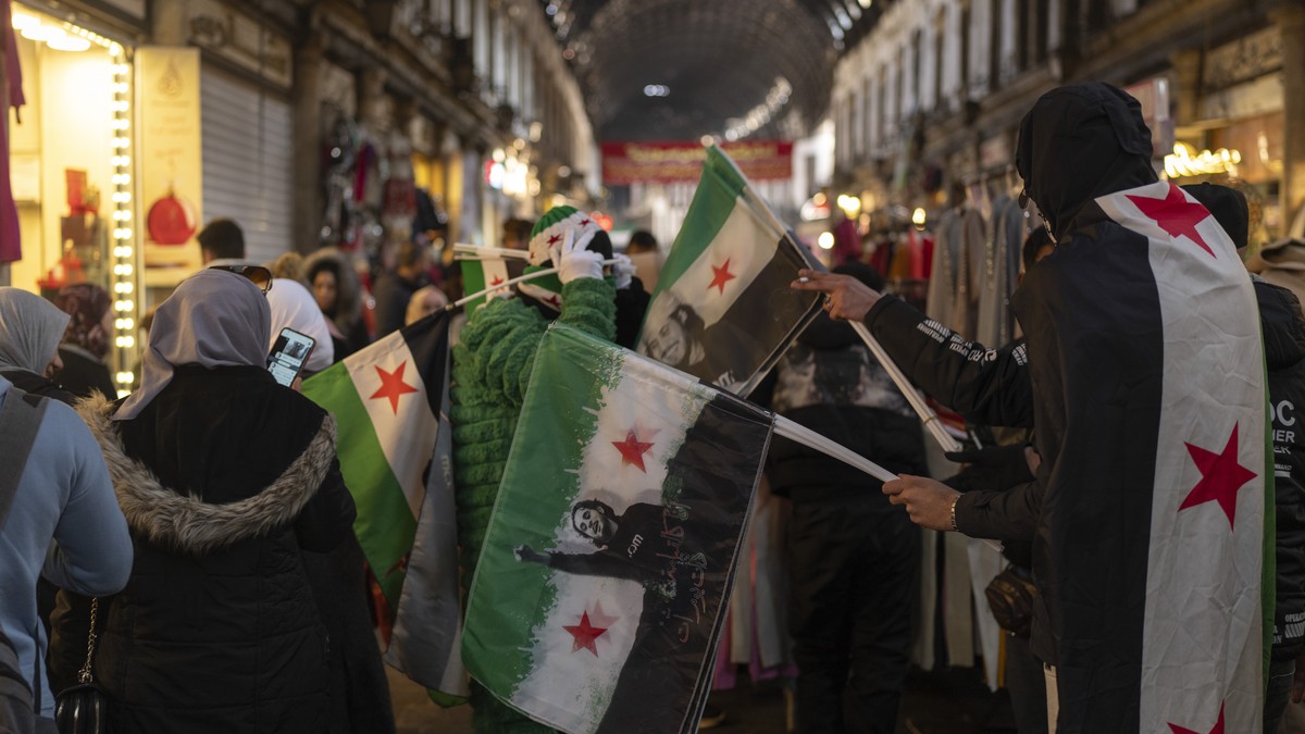 Syrer feiern erstmals seit Jahrzehnten Silvester ohne Assad-Regime