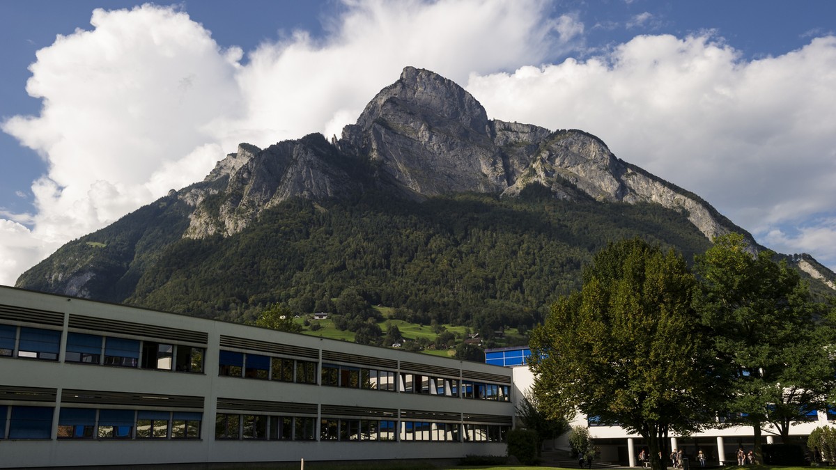 Mobbing oder persönlicher Feldzug? Wie der Streit zwischen einem Sarganser Kantilehrer und dem ...