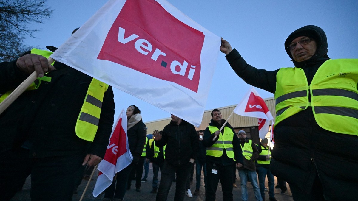 Verdi: Warnstreik in Berlin führt zu starken Einschränkungen für Pendler